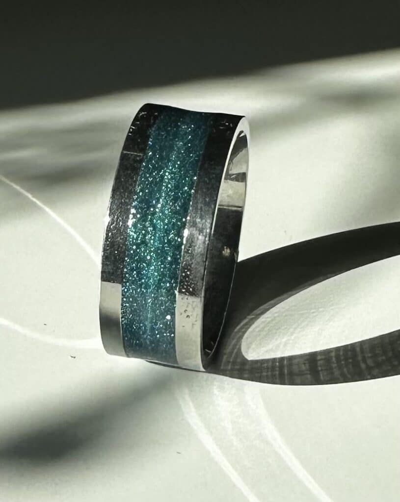 Sparkling Epoxy Rings - My Community Made