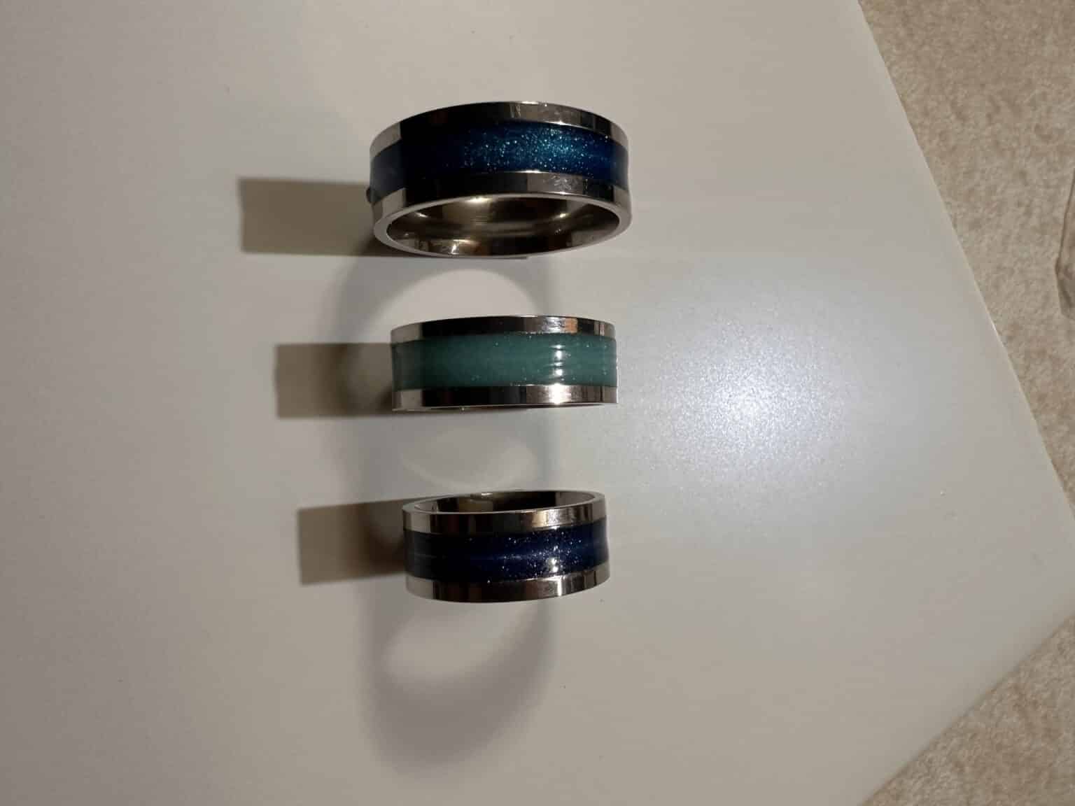 Sparkling Epoxy Rings - My Community Made